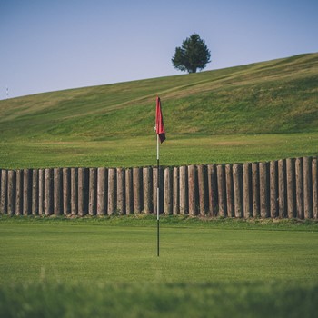 Hole 10 - Oldham Golf Club