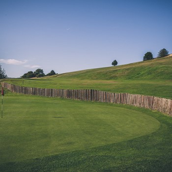 Hole 10 - Oldham Golf Club