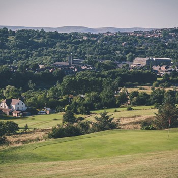 Hole 15 - Oldham Golf Club