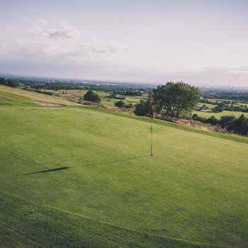 Hole 15 - Oldham Golf Club